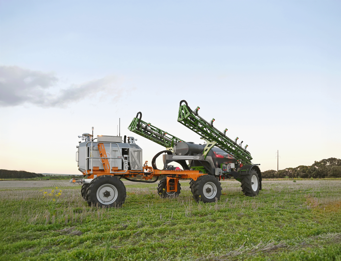 BOSS Agriculture - SWARM Series Autonomous Sprayer